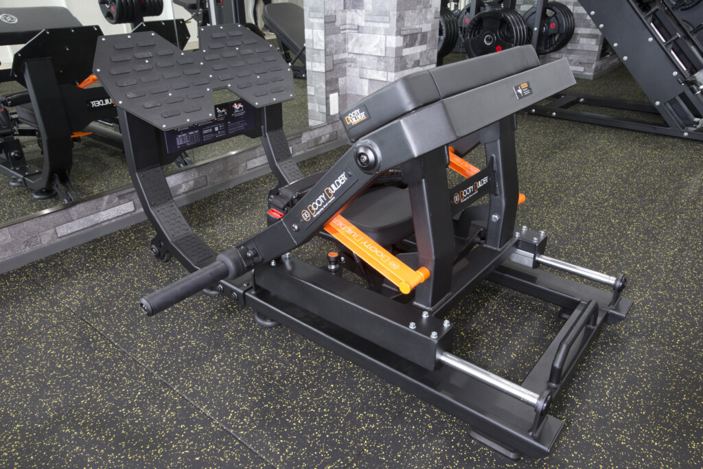 ②県内最高峰のマシン施設 | パーソナルジム GOLDEN ERA